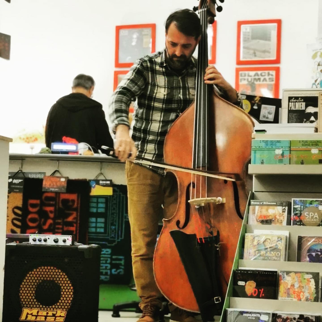 377: album on the 2022 Sa Scena yearbook